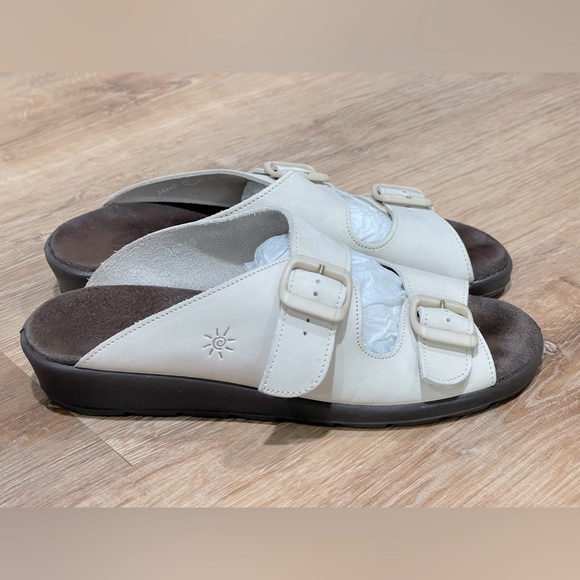 Clarks | Shoes | Clarks Cream Springers Buckle Slide On Sandal Size 7 ...